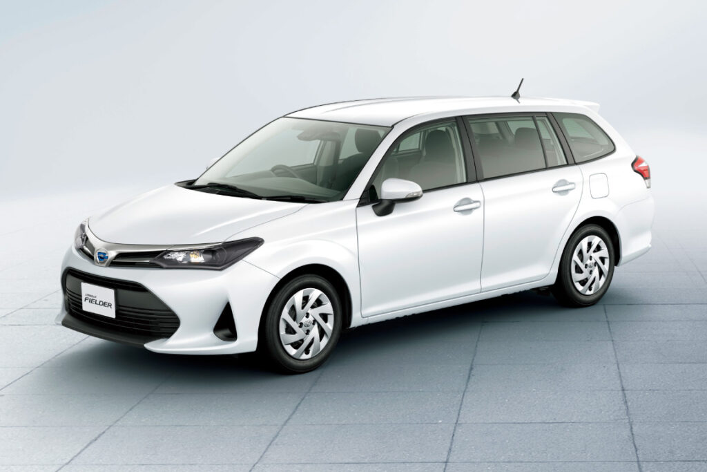 カローラフィールダーはハイブリッド車を選ぶべき！新旧比較の結果や新車・中古価格を徹底調査 – モビリコマガジン