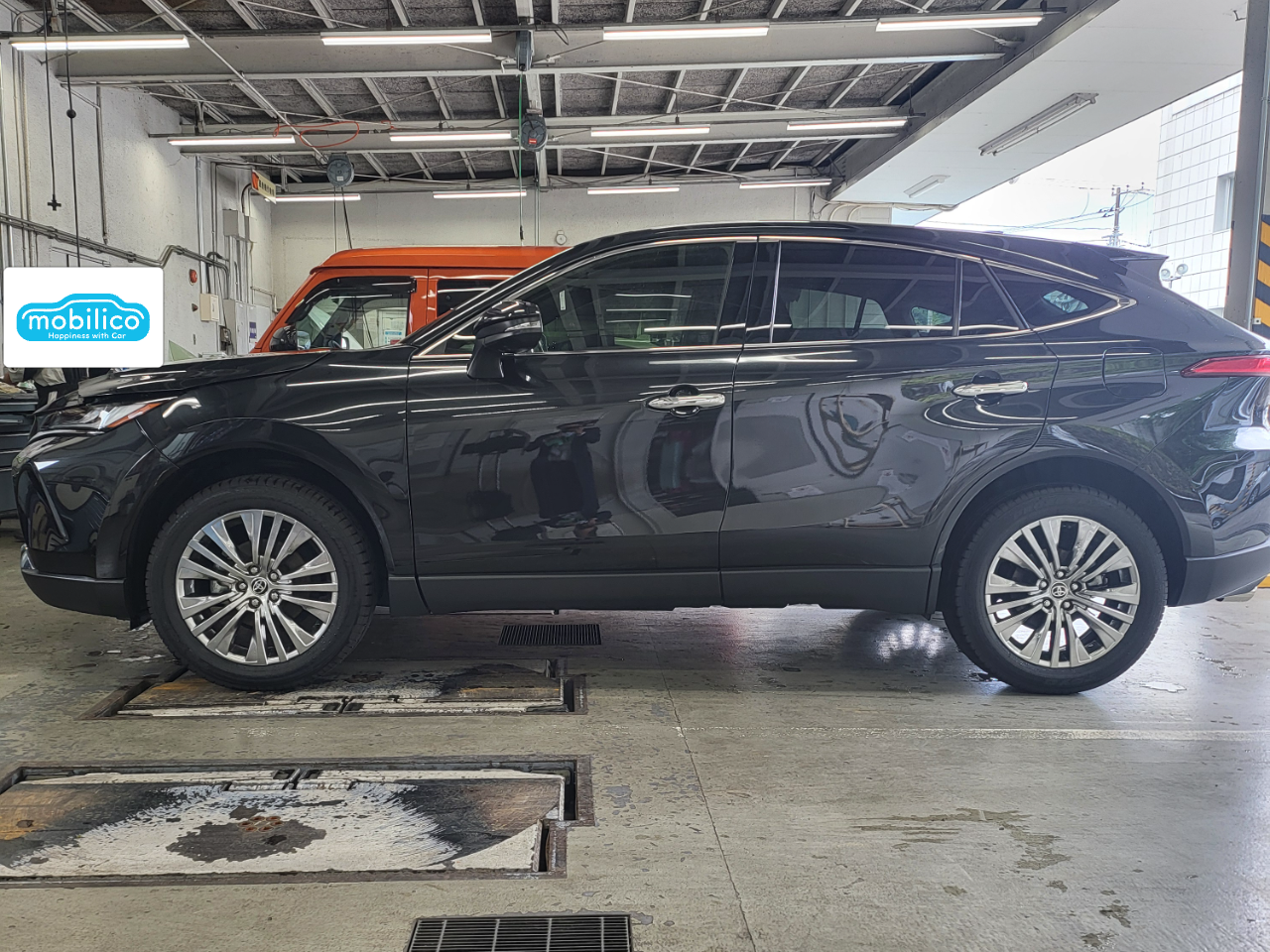 トヨタ ハリアーハイブリッド Z レザーパッケージ（2022年・1.8万km・ブラック系）の中古車情報 | 個人売買掲載台数No.1の【モビリコ】